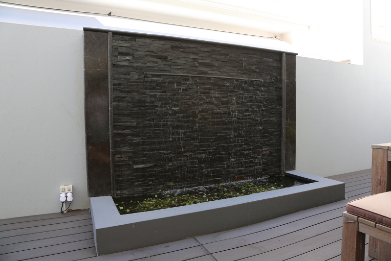 Charcoal Grey water feature « Stone Pavers Perth – Natural Stone Paving